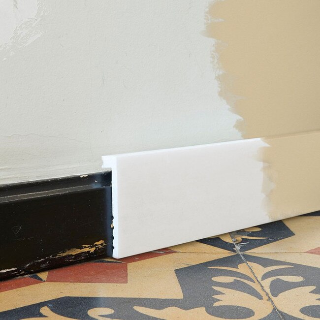 Orac Decor | Duropolymer Polystyrene Baseboard Moulding | Primed White ...