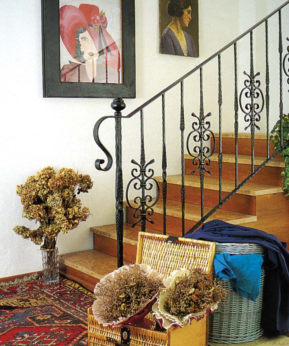 Mtl 1" X 1" 47" High Wrought Iron Newel Posts